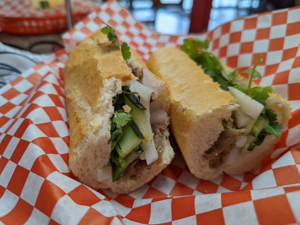BANH MI PHO U! - Updated November 2024 - 146 Photos & 191 Reviews ...