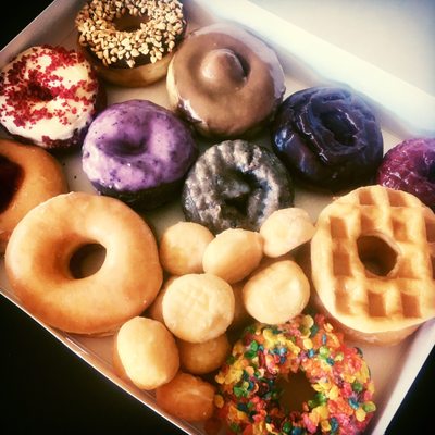 COUNTRY DONUTS - Updated December 2025 - 12 Photos & 26 Reviews - 4524 ...