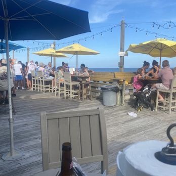 FISH HEADS BAR AND GRILL - Updated August 2024 - 412 Photos & 517 ...