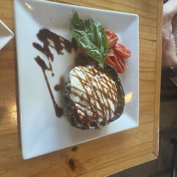 GROUNDWATER CAFE - Updated October 2025 - 84 Photos & 28 Reviews - 985 ...