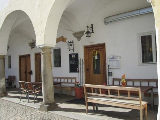 SCHLOSS HART - TRINKEN. ESSEN. FEIERN - Hart 6, Edling, Bayern, Germany ...