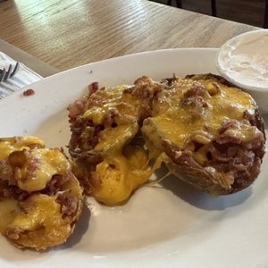 CANDLELIGHT INN - 681 Photos & 1141 Reviews - 519 Central Park Ave ...