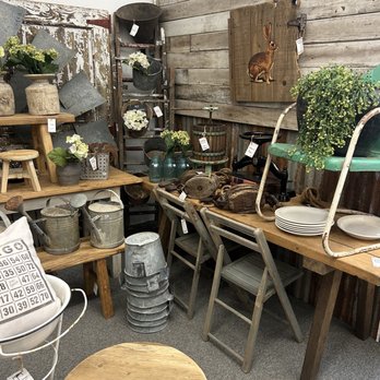 SUMMER COTTAGE ANTIQUES - Updated October 2025 - 52 Photos & 29 Reviews ...
