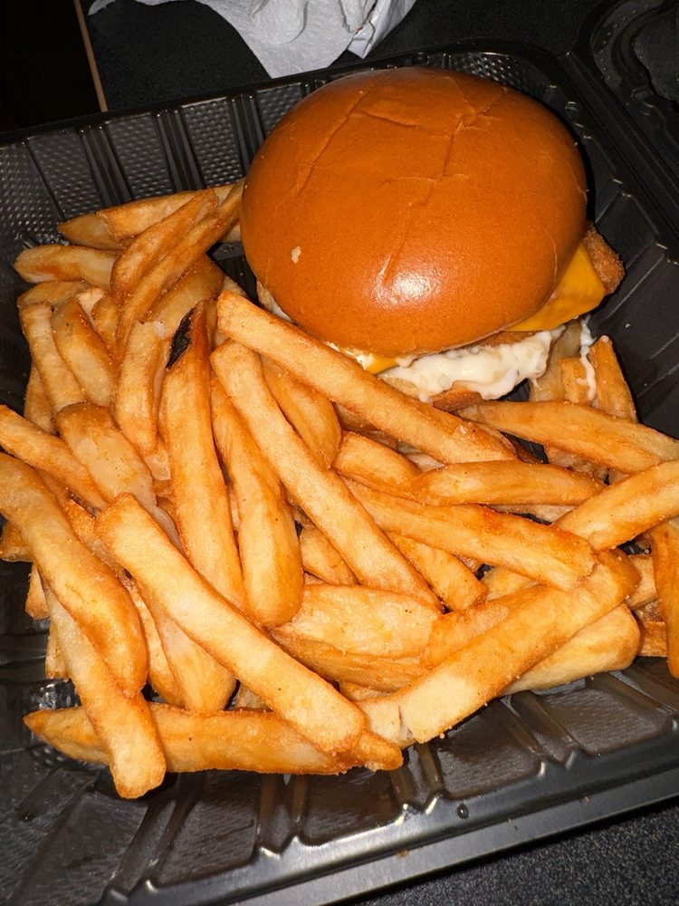 EAST DRIVE KITCHEN - Updated January 2026 - 14 Photos & 11 Reviews ...