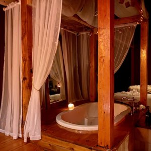 LITTLE RED DAY SPA - 142 Photos & 210 Reviews - 3200 Airport Way S ...