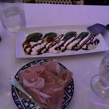 CAFE 2825 - Updated October 2024 - 753 Photos & 588 Reviews - 2825 ...