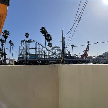 CAROUSEL BEACH INN - Updated September 2025 - 220 Photos & 231 Reviews ...