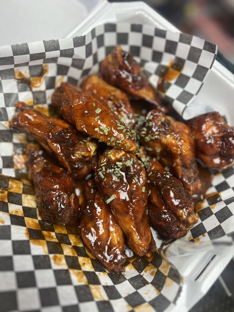 FRENCHIES PIZZA - Updated August 2025 - 82 Photos - 8525 Grand Ave ...