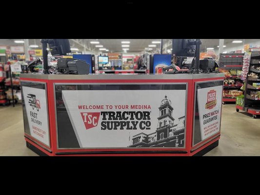 TRACTOR SUPPLY - Updated December 2025 - 3768 Pearl Rd, Medina, Ohio ...