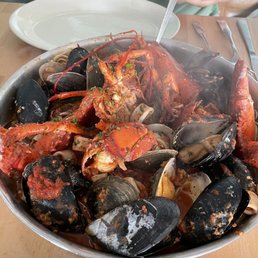 SCALES & SHELLS - Updated December 2025 - 261 Photos & 417 Reviews ...