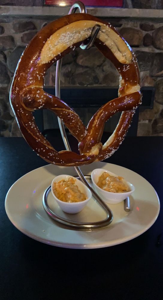 SOUTH SHORE PUB & GRILLE - Updated October 2025 - 36 Photos - 12369 S ...