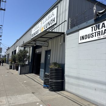 THE DELI LAMA - Updated October 2025 - 107 Photos & 128 Reviews - 150 ...