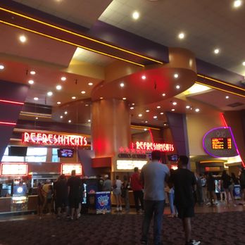 REGAL RIVERSIDE PLAZA - Updated May 2025 - 272 Photos & 324 Reviews ...