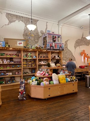 ALL THINGS KIDS ON THE SQUARE - 66 Photos & 71 Reviews - 703 S Main St ...