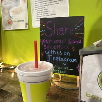 BERRY BLENDZ - ROCHESTER - Updated December 2025 - 19 Photos & 14 ...
