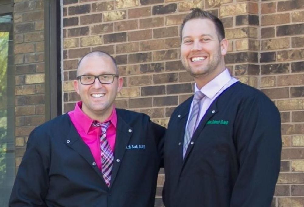 R BENJAMIN SCOTT, DMD - CUDENTISTS CHAMPAIGN - Updated December 2025 ...