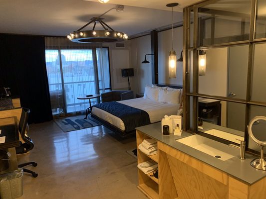 FOUND:RE PHOENIX - 397 Photos & 217 Reviews - Hotels - 1100 N Central ...