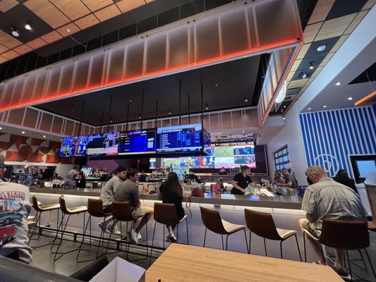 DAVE & BUSTER’S - Updated October 2025 - 99 Photos & 35 Reviews - 13969 ...