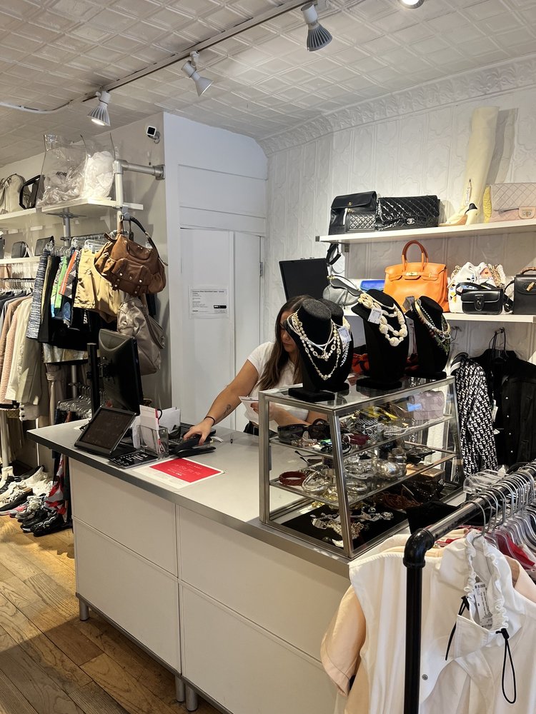 INA - Updated October 2025 - 10 Photos & 33 Reviews - 21 Prince St, New ...