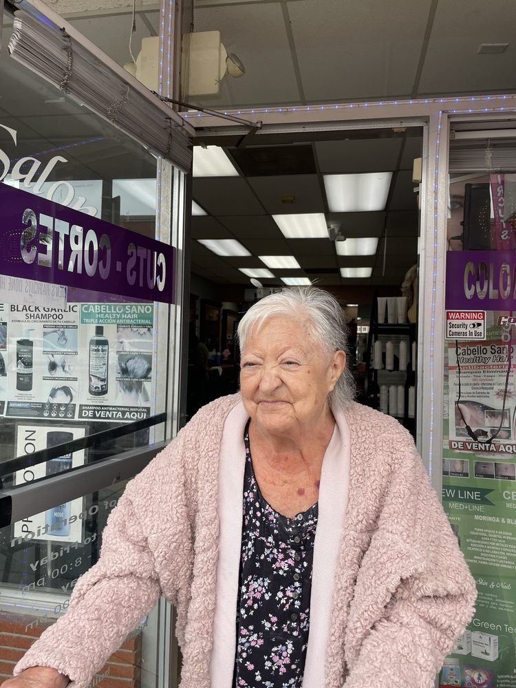 DIVINE HAIR DESIGN - Updated July 2025 - 24 Photos - 550 S A St, Oxnard ...