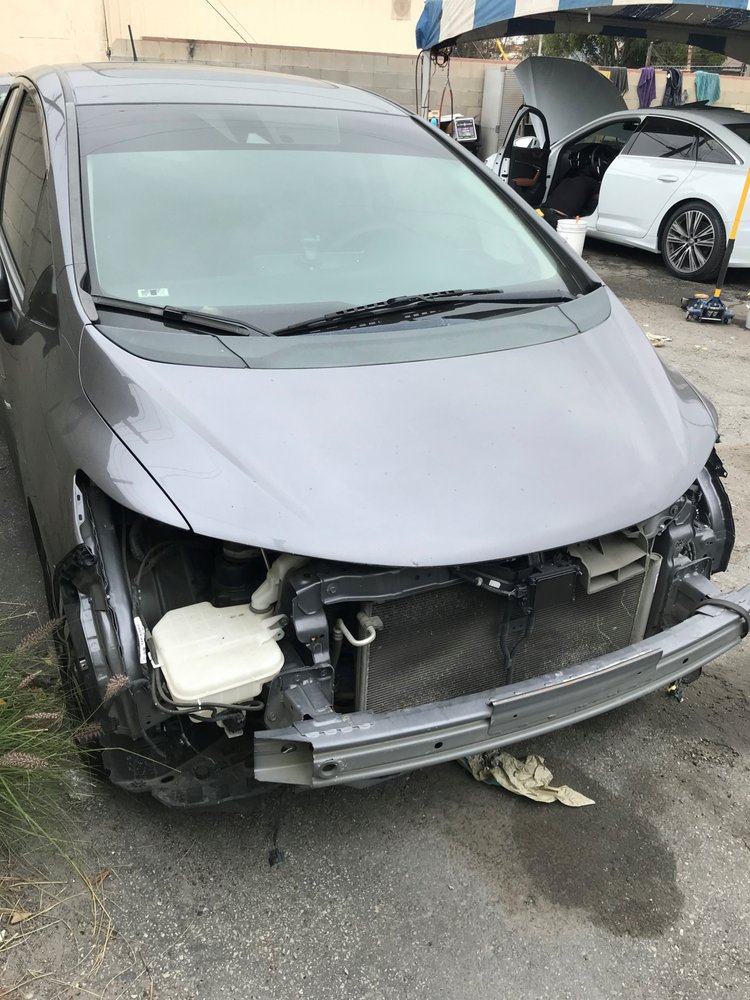 EXECUTIVE AUTO COLLISION CENTER - Updated October 2025 - 16 Photos ...