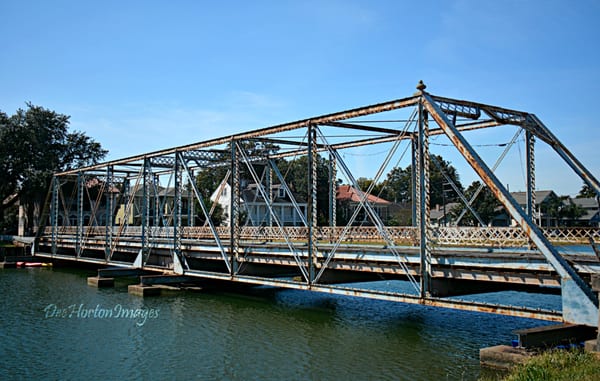 MAGNOLIA BRIDGE - Updated July 2025 - 21 Photos & 11 Reviews - Corner ...