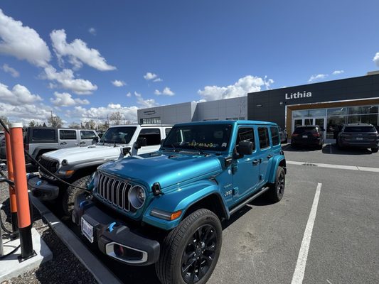 LITHIA CHRYSLER JEEP OF RENO - Updated September 2025 - 104 Photos ...