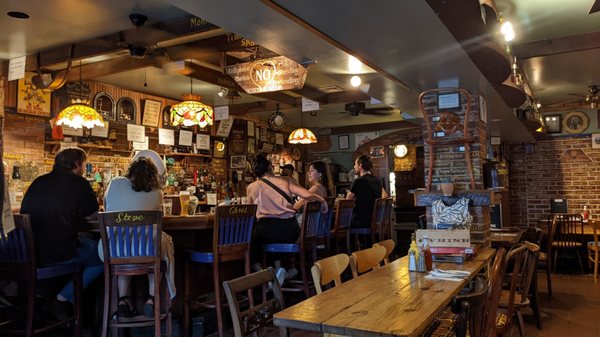 THE SALOON - Updated December 2025 - 118 Photos & 346 Reviews - 1207 U ...