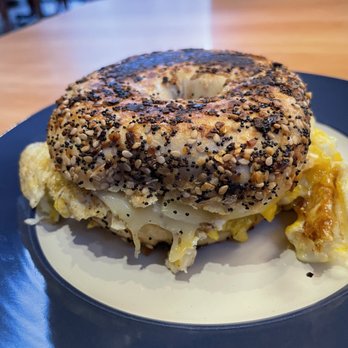 UN MUNDO CAFE - Updated December 2025 - 90 Photos & 83 Reviews - 117 S ...