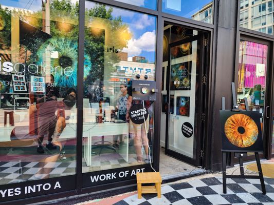 IRIS GALERIE - Updated January 2026 - 13 Photos - 252 Queen Street W ...