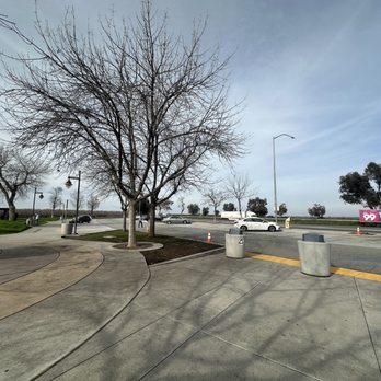 BUTTONWILLOW REST AREA - Updated December 2025 - 128 Photos & 52 ...