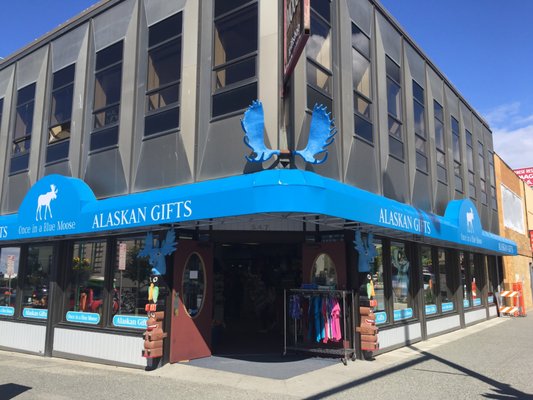 ONCE IN A BLUE MOOSE - Updated August 2025 - 15 Photos & 13 Reviews ...