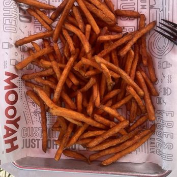 MOOYAH BURGERS, FRIES & SHAKES - Updated August 2025 - 127 Photos & 68 ...