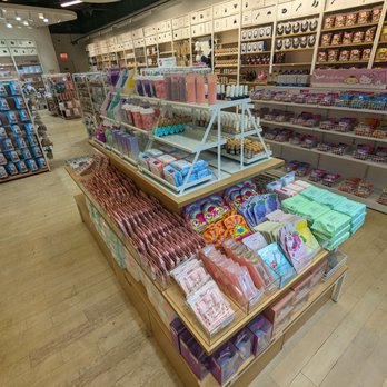 MINISO - Updated December 2025 - 113 Photos & 12 Reviews - 11401 Pines ...