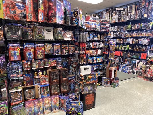 TOY FEDERATION - Updated July 2024 - 30 Photos - 104 Middleton Way ...