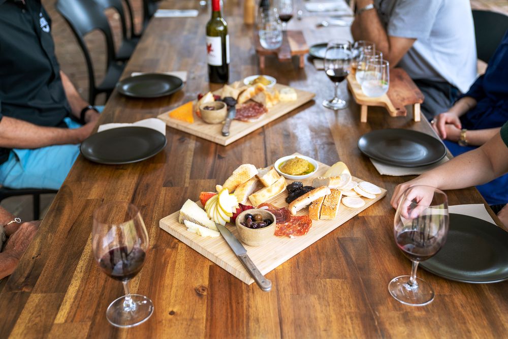 THE PACKING SHED - Updated July 2025 - 19 Loaring Rd, Bickley Western ...