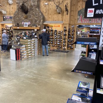 FIN FEATHER FUR OUTFITTERS - ASHLAND - Updated January 2026 - 38 Photos ...