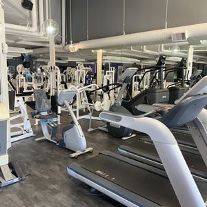 CRUNCH FITNESS - ALAMEDA - Updated September 2025 - 78 Photos & 53 ...