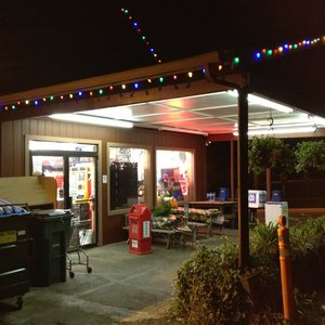 FINHOLM’S MARKET & GROCERY - 25 Photos & 14 Reviews - 8812 N Harborview ...