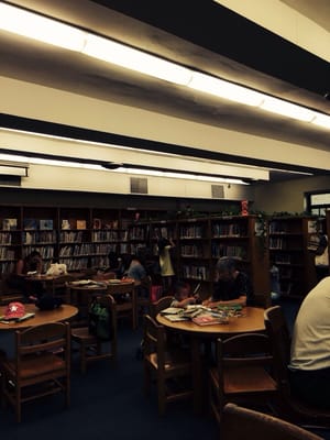 QUEENS PUBLIC LIBRARY - BROADWAY - Updated December 2025 - 24 Photos ...