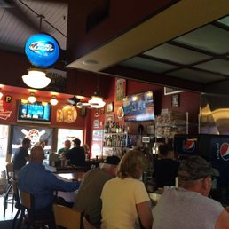 RIZZ’S - Updated June 2025 - 61 Photos & 51 Reviews - 84 W Main St ...