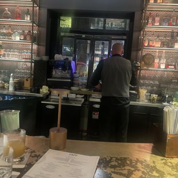 ENZO - Updated August 2025 - 395 Photos & 222 Reviews - 300 Trilith ...