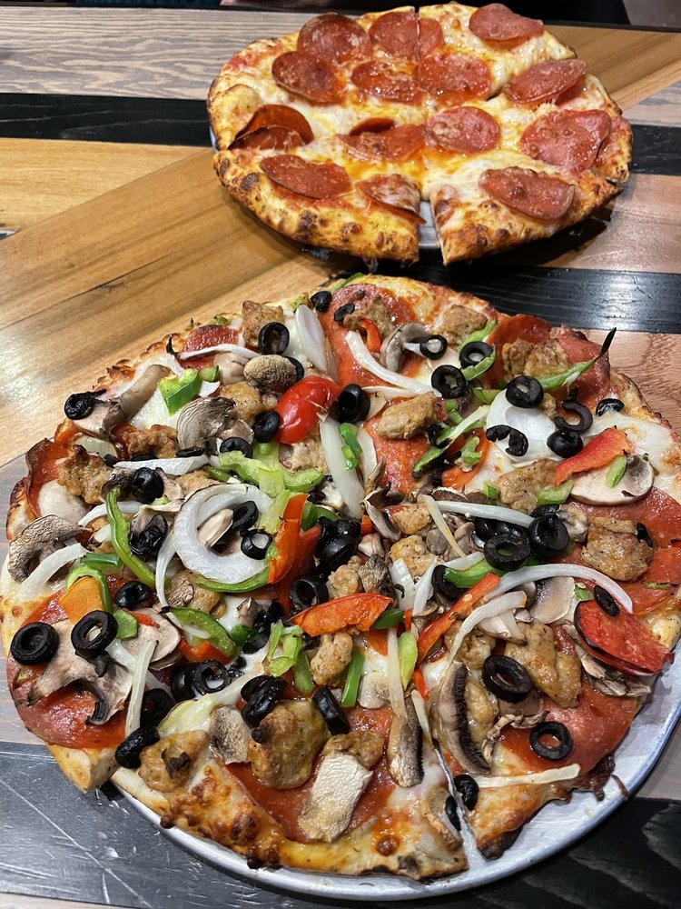 PIZANOS PIZZA - 273 Photos & 447 Reviews - 95 N Sierra St, Reno, Nevada ...