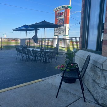 DOCK ROTZ TAVERN - Updated December 2025 - 57 Photos & 207 Reviews ...