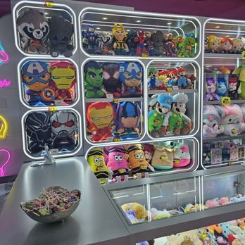 CLAW WORLD - Updated December 2024 - 347 Photos & 235 Reviews - 8665 W ...