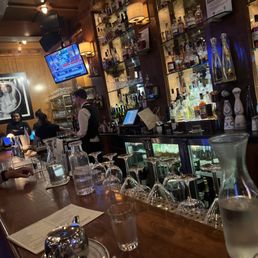 LUXBAR - Updated January 2026 - 1055 Photos & 1278 Reviews - 18 East ...