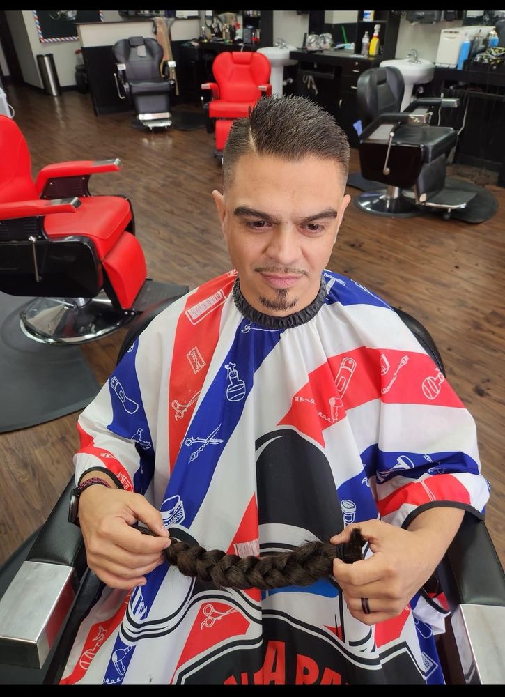 KUTTING EDGE BARBER & BEAUTY SALON - Updated December 2025 - 11 Reviews ...