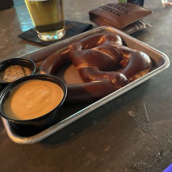 SCREAMING GOAT YARD & TAP - Updated September 2024 - 299 Photos & 189 ...