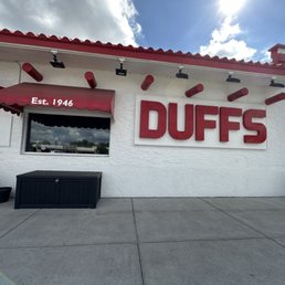 DUFF’S FAMOUS WINGS - Updated July 2025 - 189 Photos & 251 Reviews ...