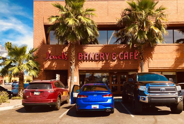 JEWEL’S BAKERY AND CAFE - 632 Photos & 848 Reviews - 4041 E Thomas Rd ...